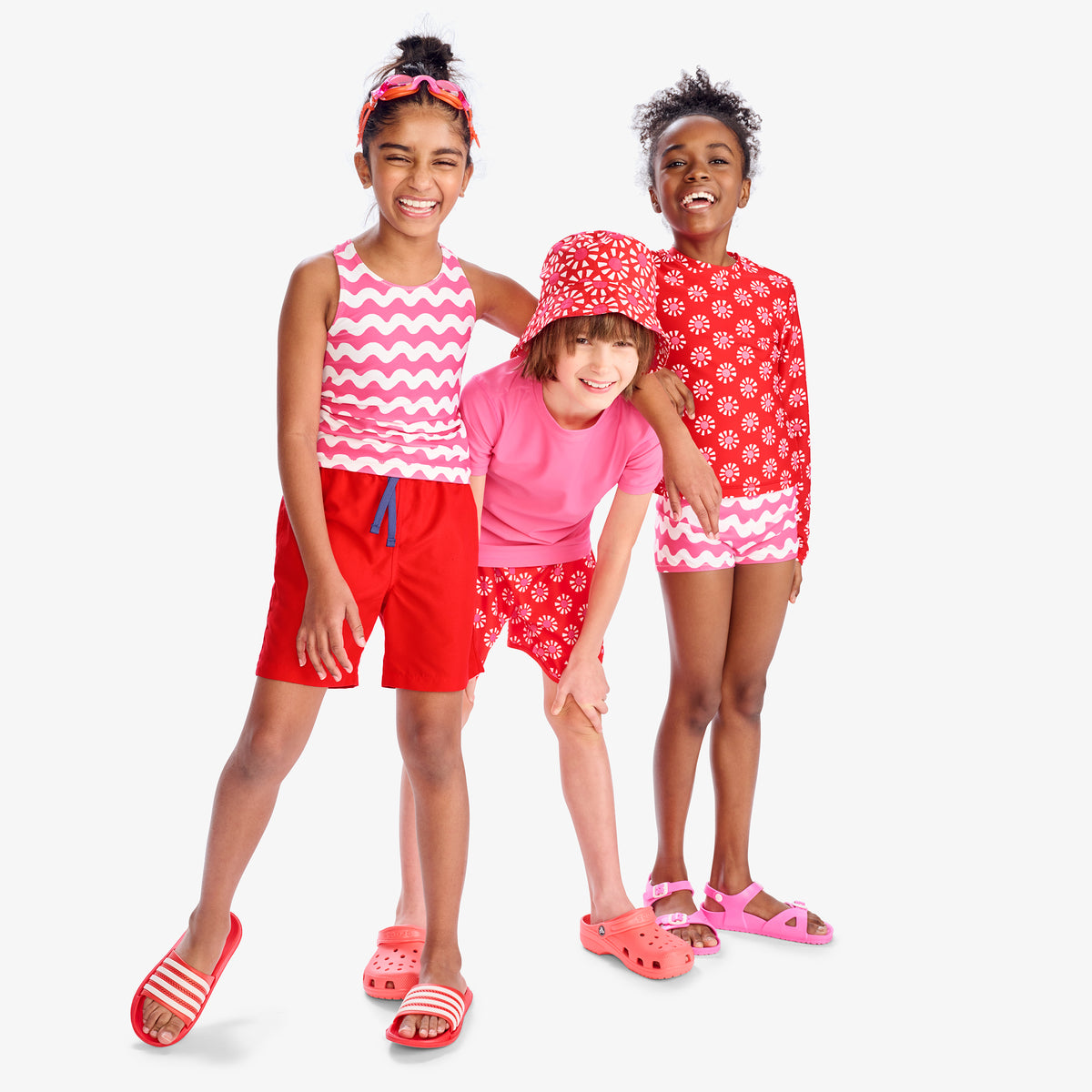 Kids swim tank in waves | Primary.com